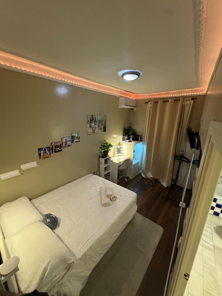 Habitación Centro Madrid Con Baño Privado-chueca - Madrid
