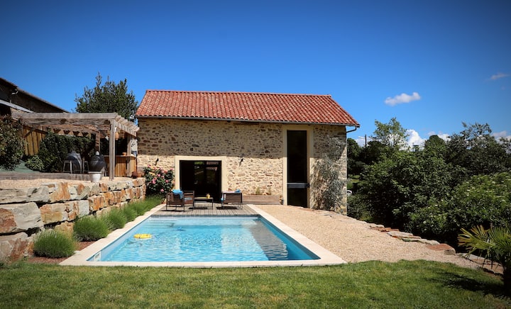 Maison En Pierre Avec Piscine à La Campagne - Oradour-sur-Glane