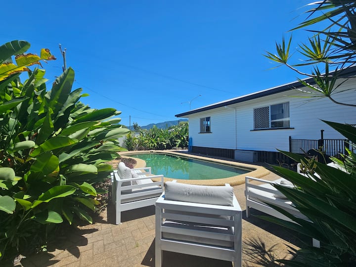 Gateway To Paradise - Cairns