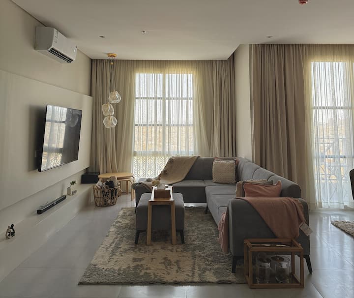 Condo | Balcony And Prime Location | Self Check-in - Arabia Saudita