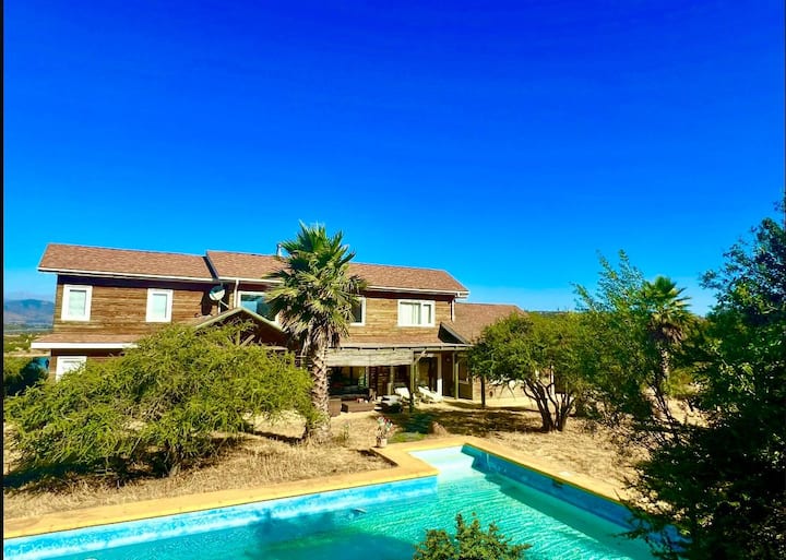 Casa De Campo Limache Con Lago Y Cancha De Pádel - Valparaíso