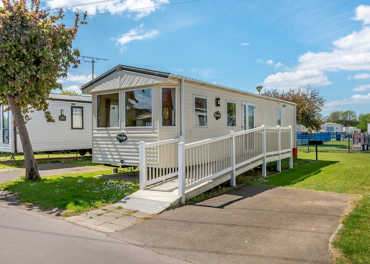 Fontwell Caravan - Bognor Regis