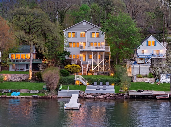 Lakefront Paradise | Dock • Hot Tub • Sleeps 10 - Ringwood State Park, Ringwood
