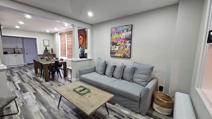 Comfort, Fun And Falls! 4 Min Walk To The Strip! - Niagara Falls