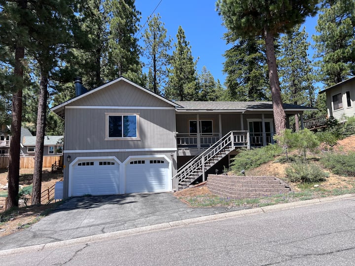 Pet-friendly Tahoe Ski-lease With Views & Office - South Lake Tahoe, CA