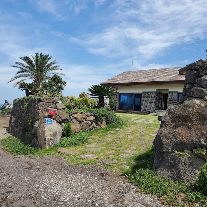 애월뷰타운애월독채바다뷰정원한담해변곽지해수욕장대형마트근처대가족워크샵바베큐 - Jeju-si