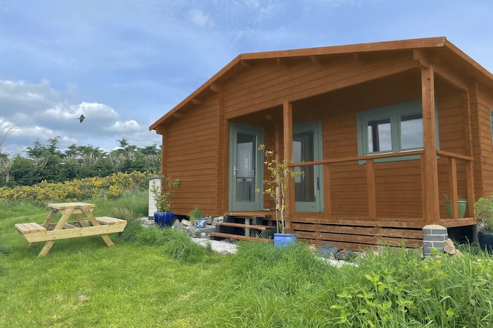 Delightful Log Cabin, 2 Bedrooms, Anglesey. - Caernarfon