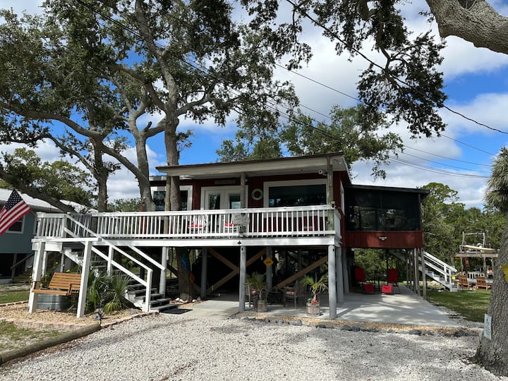 The Tree House - Amazing View! - Cedar Key, FL