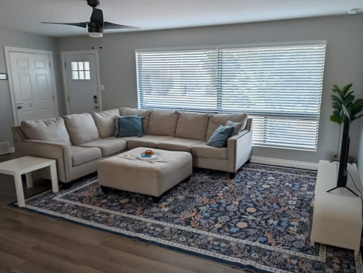 Sapphire Lake House* Boat Parking For 2 + Backyard - Page