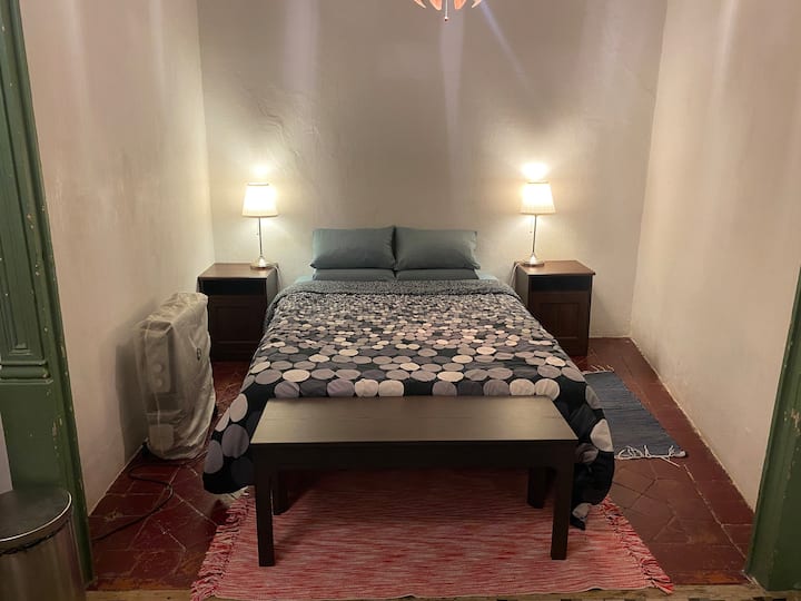 Amazing Big Room With Balcony - Barcelona