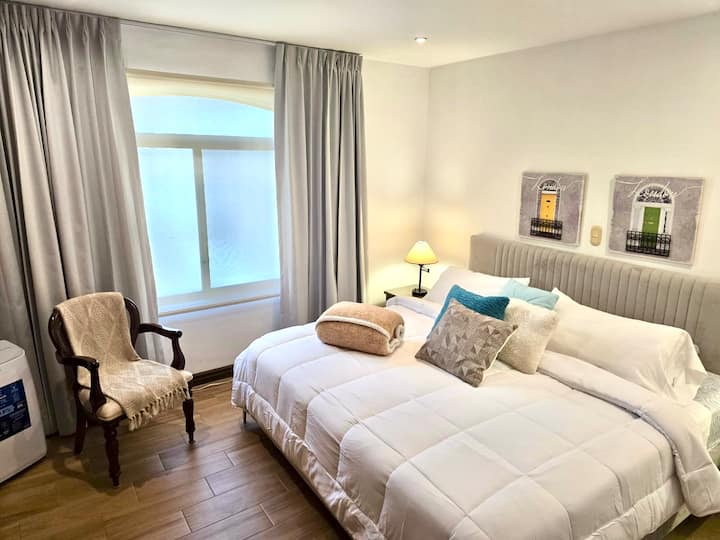 Exclusivo Apartamento Con Piscina Cerca Del Cima - Escazu