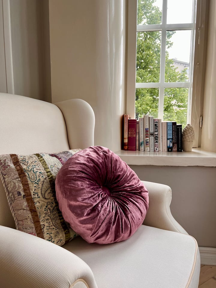 Stylish Room With Local Touches - Helsinki