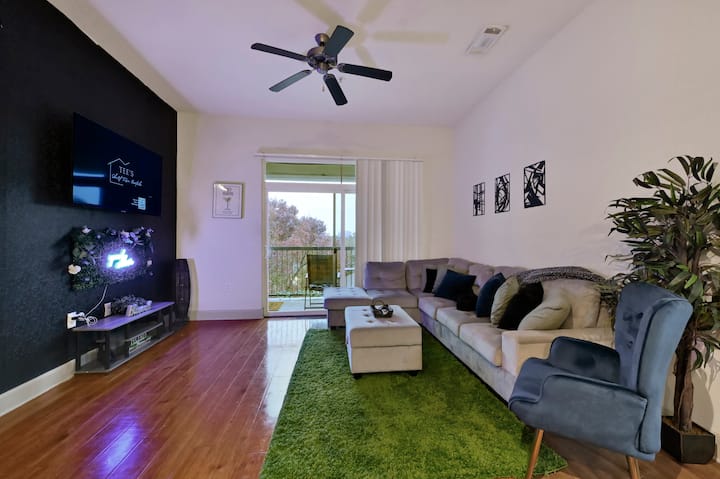 Nrg Stadium Retreat – Game Day Just Steps Away - Houston, TX