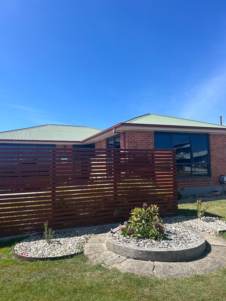 Family Cottage - Tasmania
