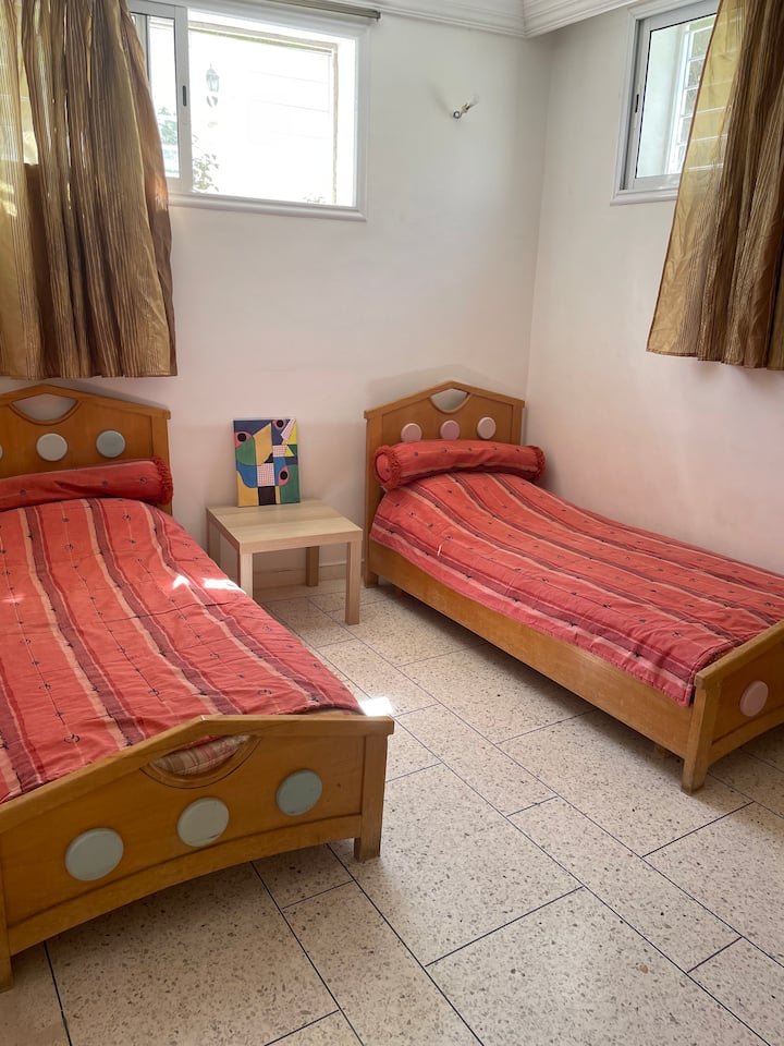 Sous-sol Villa Pour Location Familiale.
+ Lit Bébé - Fez