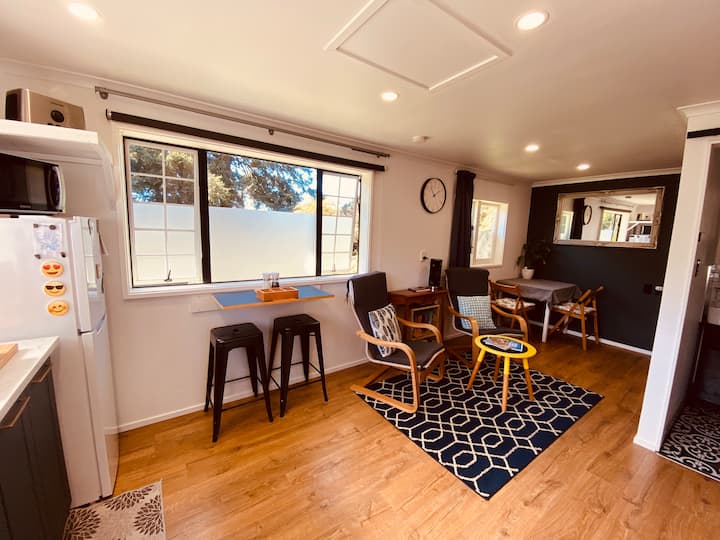 Adorable Self Contained One Bedroom Studio - Rotorua