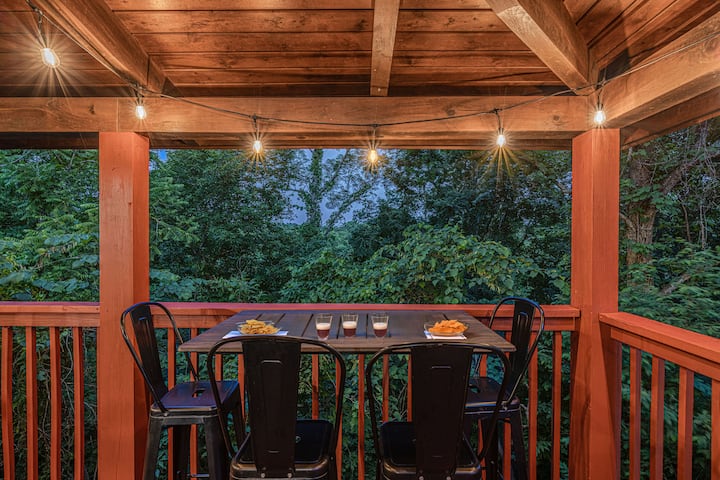 Prime Location! | King Beds | Hot Tub | Game Loft - Sevierville, TN
