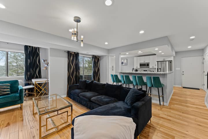 Beautiful 2 Bedroom, 2-story Condo - Owings Mills, MD