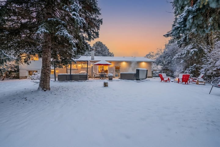 3 Bdrm Farmhouse-hot Tub-arcade-close To Wineries - Niagara-on-the-Lake