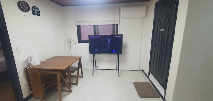 [북한산하이킹/수유시장도보가능거리] 무료주차 가능 독채사용 투룸 - Seoul