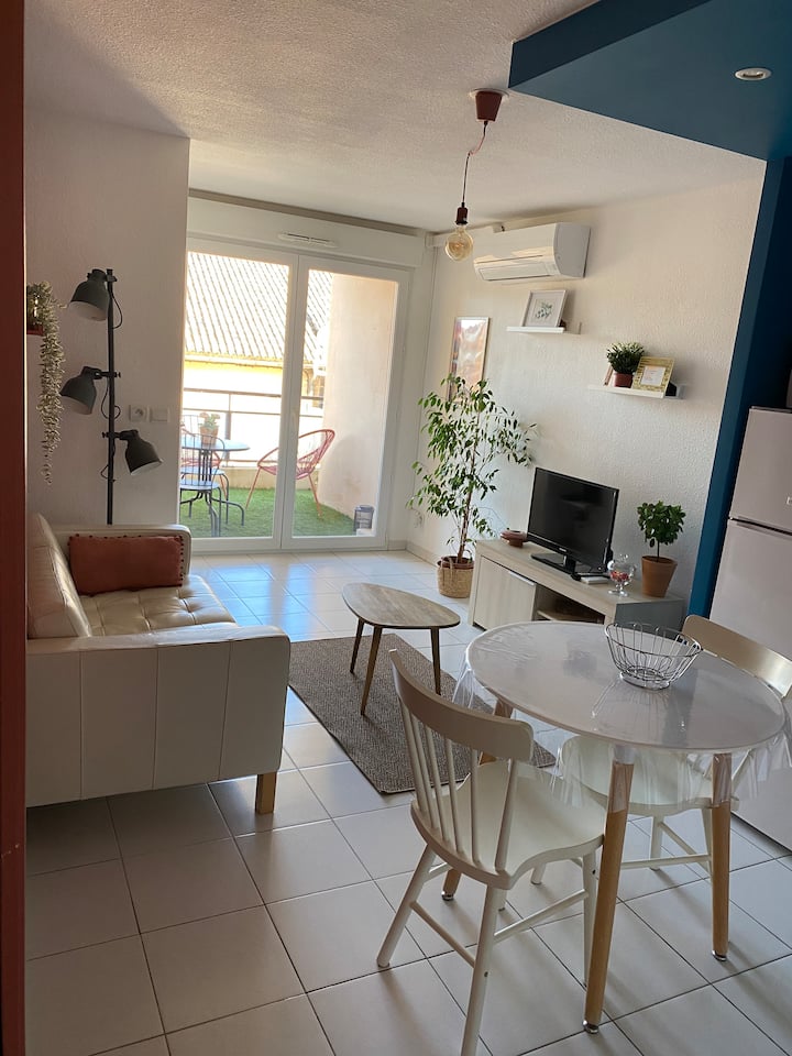Appart Climatisé ,Balcon, Parking  Privé Sécurisé - Cavaillon