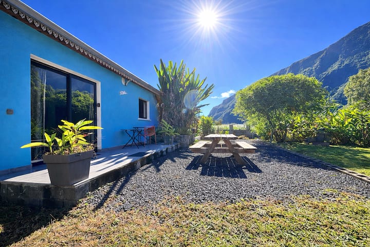 ÉVasion Nature à Salazie | Vue Montagne & Cascade - Saint-Benoît