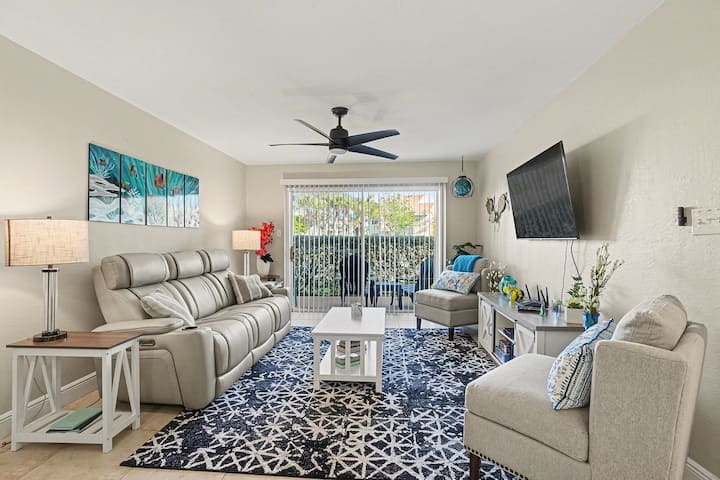 Serenity · Ground Floor Condo · Half Mile To Beach - Melbourne