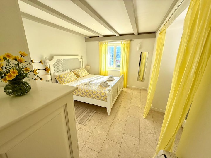 Luxury Apartment, Spacious, Romantic, Big Terrace - Vis