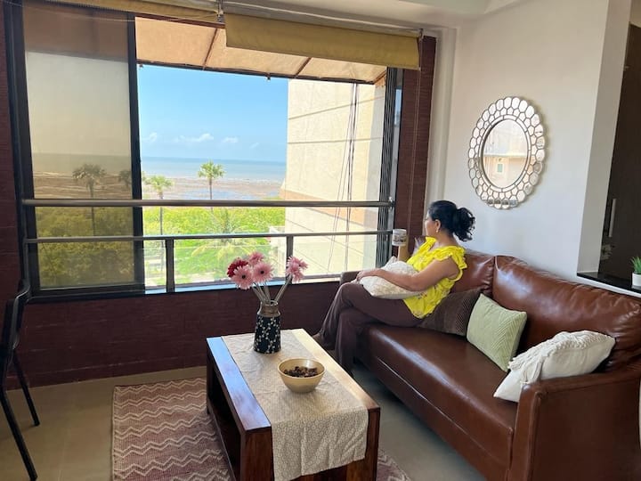 Bandra Beauty*2 Bed 2 Bath*sea View*parking -