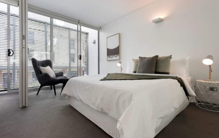 Designer Terrace Darlinghurst  (Pet Friendly) - Sydney