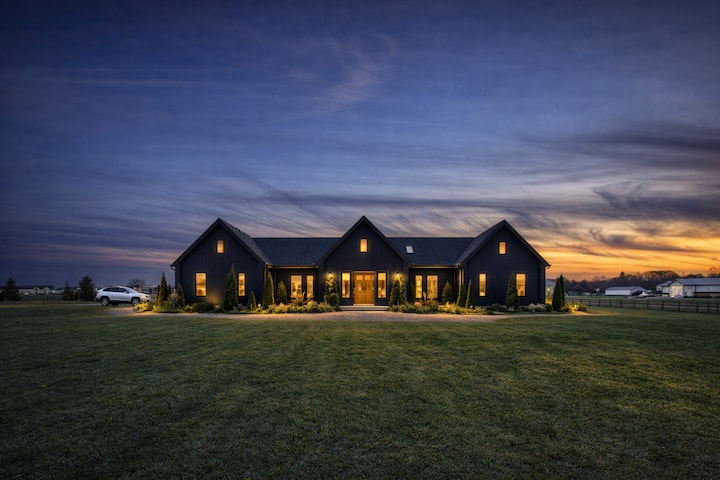 Modern Home On 5 Acres, 2 Miles From Ky Horse Park - Georgetown, KY