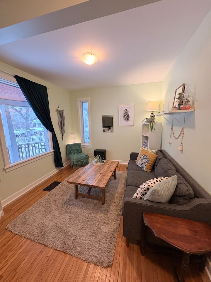 Cozy Main Floor Apartment - Winnipeg