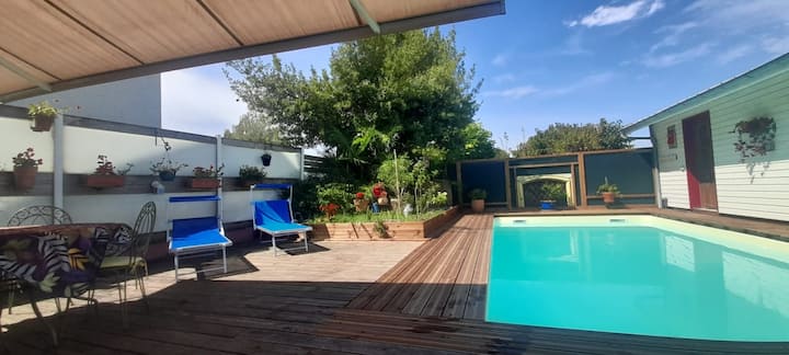 Maison Familiale Avec Piscine - Pau