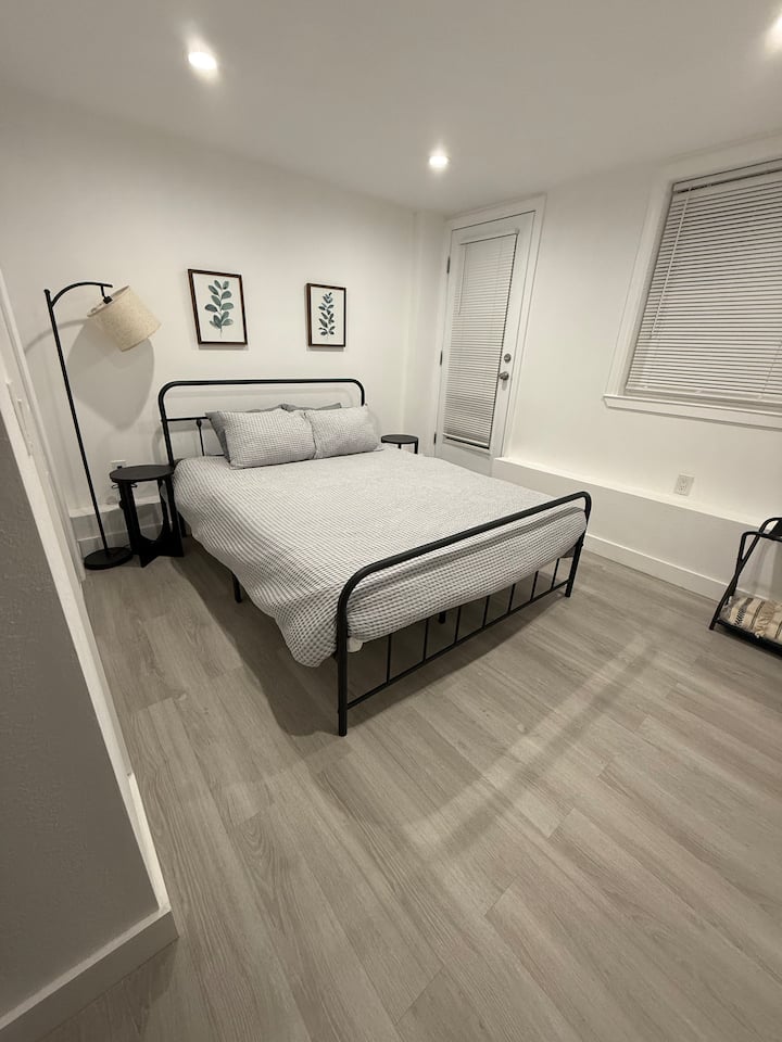 Private 2 Bedrooms* 1.5 Baths * Parking * Patio - The Richmond - San Francisco