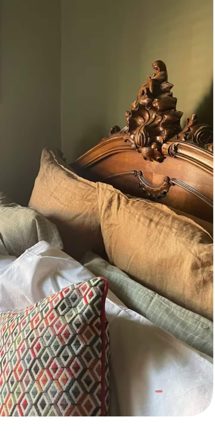 The Michael Collins Room
+ 3 More Rooms - Dublin