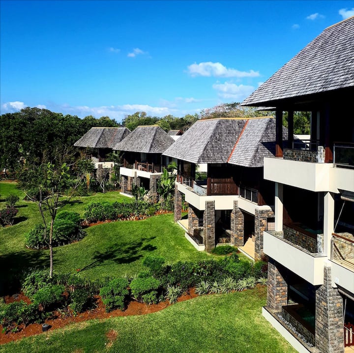 Luxury Beachfront With Pool & Private Beach Access - Mauritius