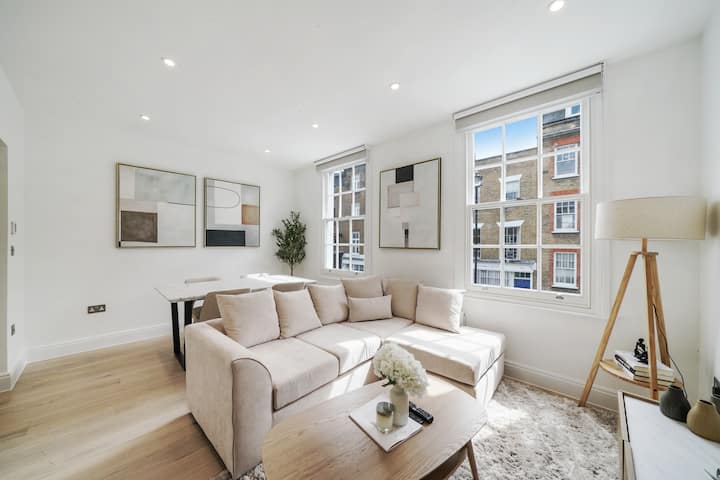 Stunning 2 Bedroom Maisonette In Central London - Craven Cottage