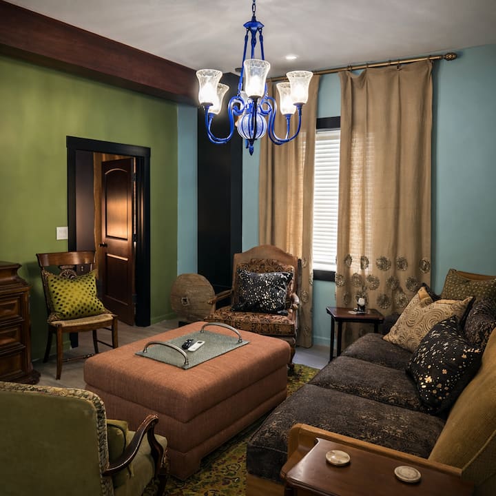 Down Town Fancy Fancy Upscale 2 Bedroom Loft - Keystone Safari, Grove City