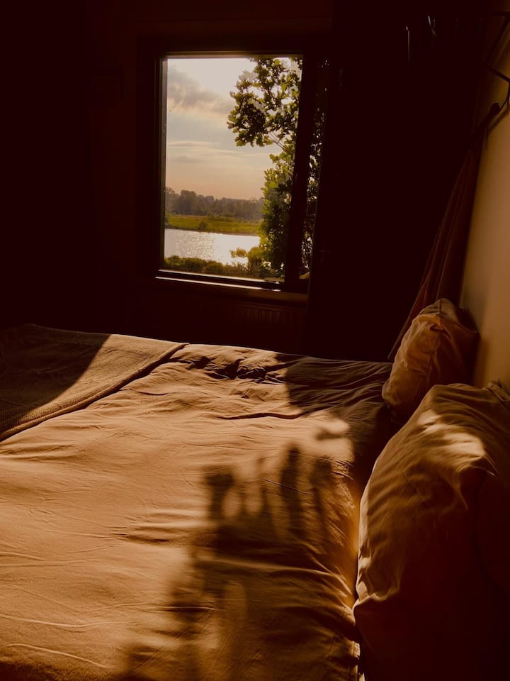Lake View Appartement In The Middle Of Nature - Lovaina