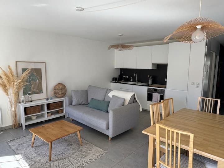 Bright 2br, Parking - City Center, 3 Min To Beach - Arcachón