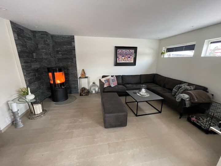 Cozy Room In Big Modern House - Kristiansand