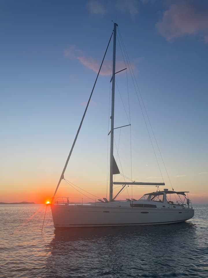 Valhalla Sail Charters Costa Daurada - Comarruga