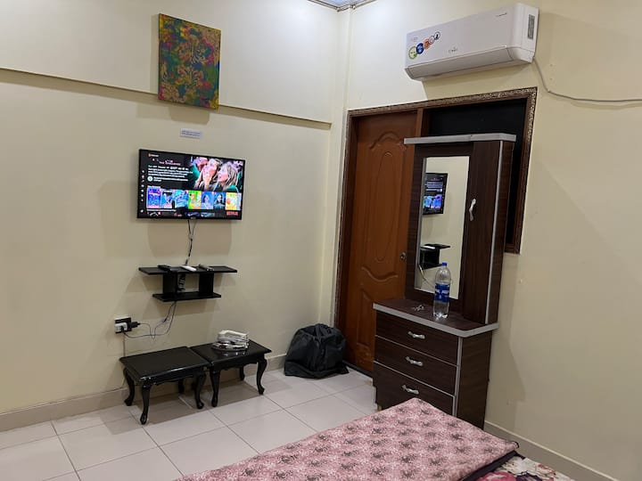 Lovely 1-bed Appartment With Ac Near Sea View - Karachi