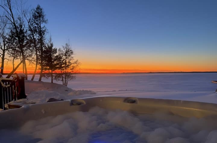 Relax & Unwind | Cozy Waterfront Oasis Near Duluth - United States