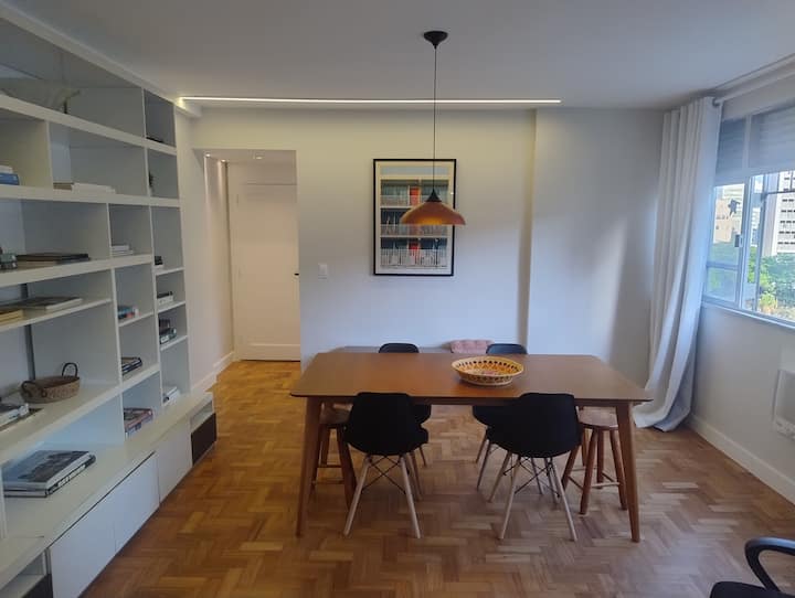 Leblon Clássico, Entre O Mar E A Lagoa - Rio de Janeiro