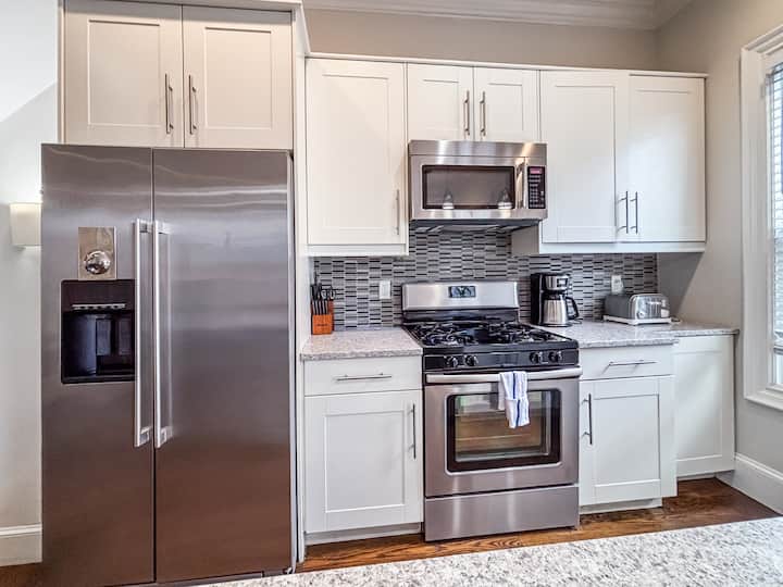 (5g2) Beautiful Duplex, W/d, Best Location! - Boston, MA