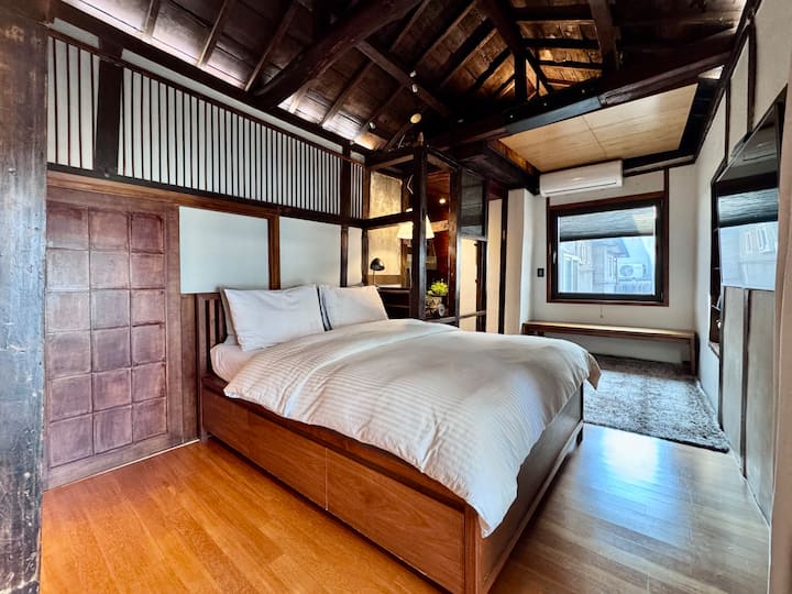 5 Min From Seoul Sta. Exit 10, Authentic & Modern - Seoul