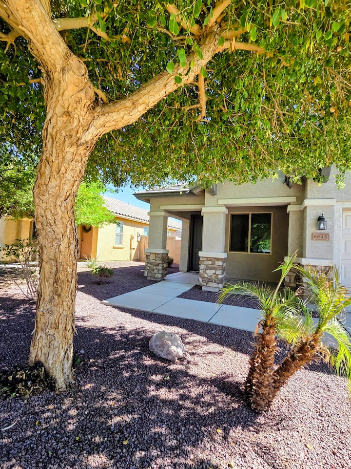 Elegence, Comfort, 2 Kings, Peaceful. Pets Ok - Yuma, AZ