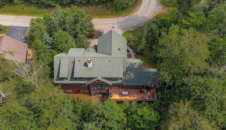 Loon Mountain Lodge | Pool Table, Sonos, Sleeps 20 - New Hampshire (State)