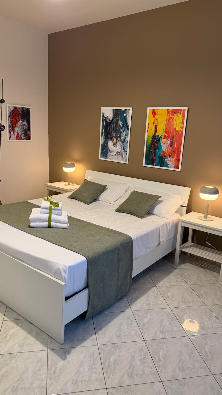 Casa Regina 2, Nel Centro Storico Di Alba! - Alba